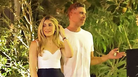 Cash Warren Enjoys Night Out With Female Friend Internewscast Journal