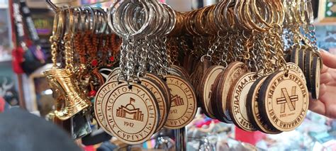 “МУИС ийн лого” барааны тэмдгийг хуулбарлан бүтээгдэхүүн… Монгол Улсын Их Сургууль