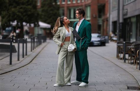 Штани палаццо на піку популярності з чим носити модний тренд цієї весни Читайте на Ukr Net