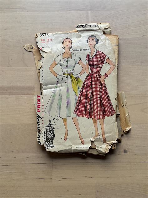 Simplicity 3878 Vintage 1952 Dress Sewing Pattern 37 Inch Bust Cut