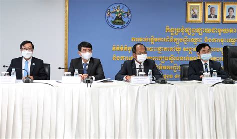 រូបភាពសកម្មភាព ឯកឧត្ដម មាន សទិ សមាជិក គ ជ ប ដឹកនាំកិច្ចប្រជុំផ្សព្វផ្សាយជាមួយភាគីពាក់ព័ន្ធ