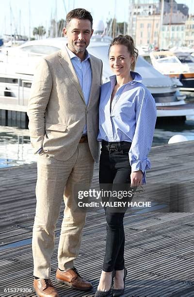 Karine Vanasse Married