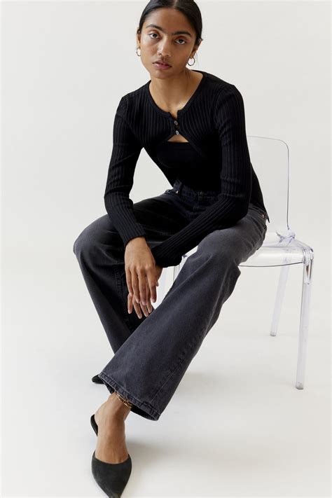 모텔 로우라이즈 패럴렐 진 어반 아웃피터스 한국 공식 스토어 라이프스타일 편집샵 여성 의류 남성 의류 홈 라이프 스타일 음반 및 사진용품