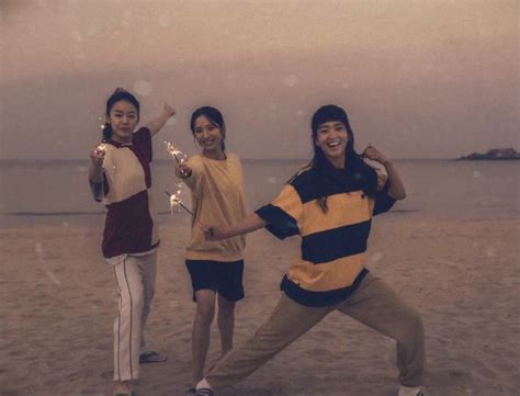 Pin By Anna On Фандомы Film Posters Vintage Scenes Kdrama