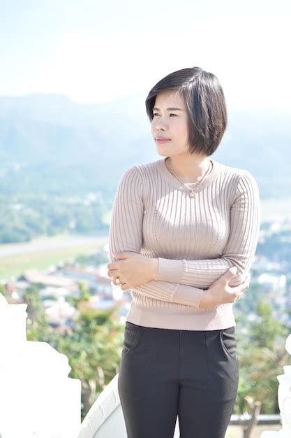 여자 찌찌 사진 Freepik