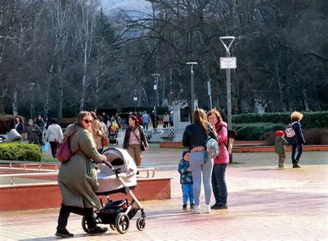 Данъчни отстъпки и за родители без брак Обзор