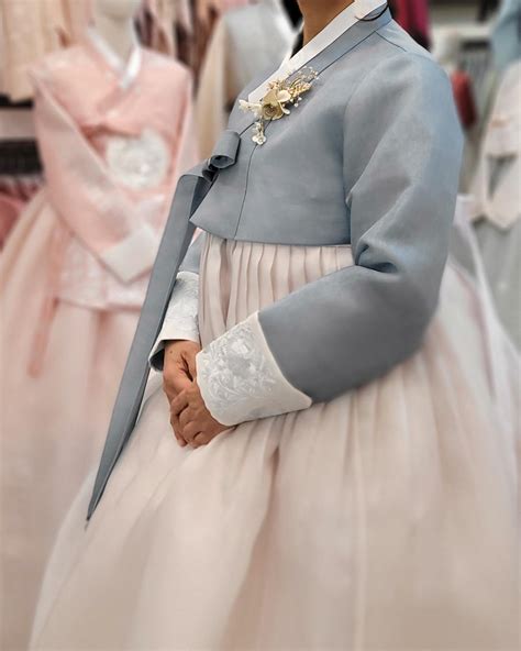 비단향기 비단향기 혼주한복 혼주님들 세트로 함께 입으셔도 같은 분위기로 어우러지는 저고리