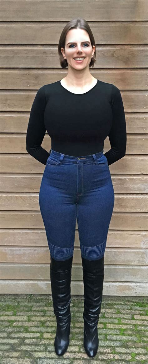 Stephanie Wolf Dame Van Plezier In Arnhem