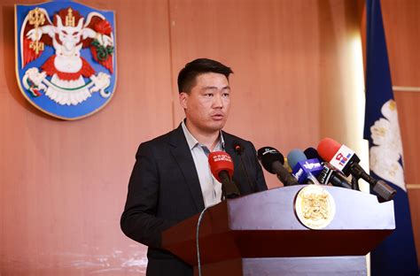 Хүүхдийн тоглоомын аюулгүй байдалд хяналт тавьж байна