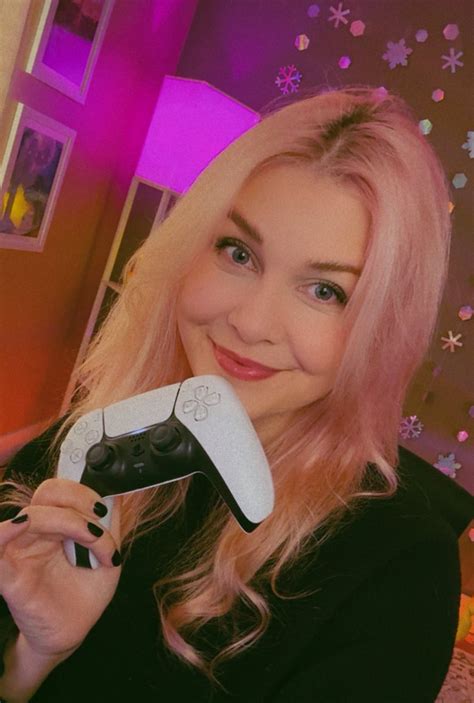 Julia Whatifjulia Posts X