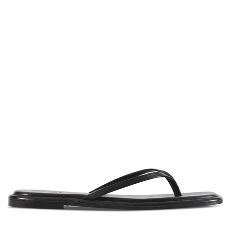 Womens Suki Leather Flip Flops In Black Little Burgundy
