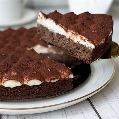 Торт Тирамису (не резанный) купить в Москве и Санкт-Петербурге в ...