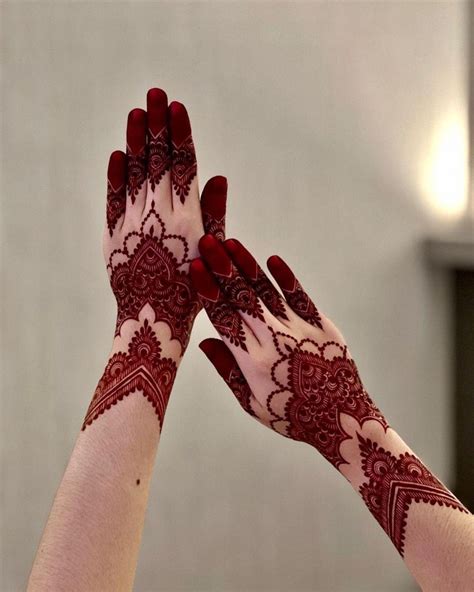 Henna Or Mehndi In Urdu Culture Of Centrl Asia India Pakistan Turkish Africa Arab Countries