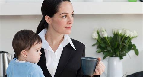 ¿ser Mamá Te Hace Más Productiva En El Trabajo Mujer Ojo