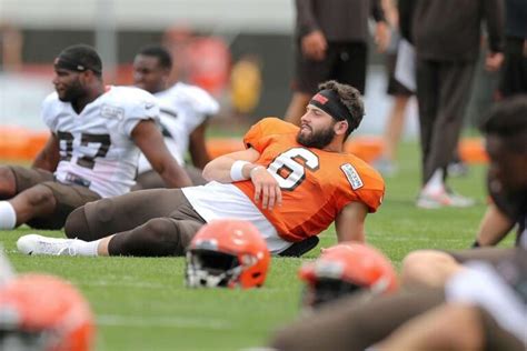 Baker Mayfield Budding Superstar Or Bust In Waiting Fantraxhq