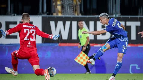 Левски Локомотив Пловдив по ТВ Къде да гледаме мача от Първа лига