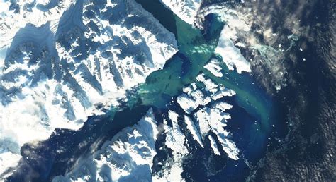 Unprecedented Glacial Flood Unleashes 3000 Billion Liters Of Water In