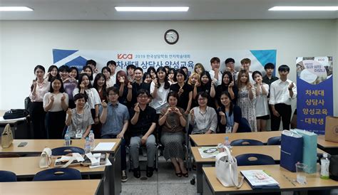 꾸미지헤어 레인보우 컬러 🌈🌈 ⠀ 남들과는 다른 염색을 원하시고 방문햇던 고객님 ⠀ 센스잇고 창의적인 디자인담당 홍이쌤의 손길에서 레인보우 염색이 만들어졋네요 ㅎㅎ