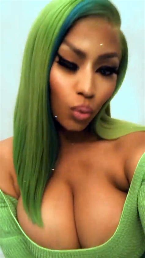 Nicki Minaj Cleavage Nip Slip 2