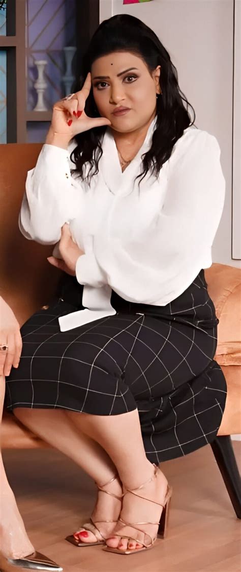 3 Hot Sexy Badria Tolba Bikini Pics