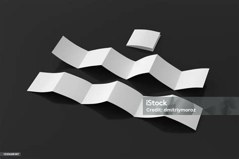 스퀘어 페이지 지그재그 또는 아코디언 폴드 브로셔 6 개의 패널 12 페이지 빈 전단지 프리젠 테이션 디자인을 위해 검은 배경에 대해 모의 접혀 서 서 앞뒤로 펼쳐졌다 0