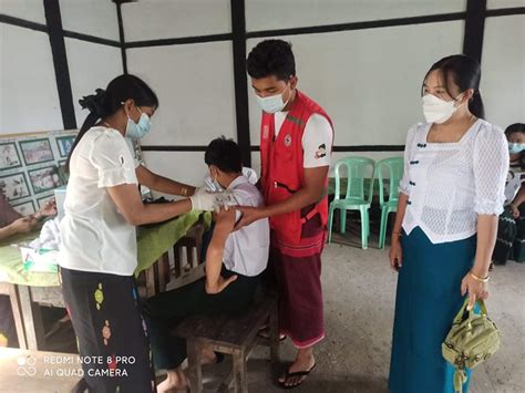 ဝါးခယ်မမြို့နယ်၌ အသက် ၁၂နှစ်နှင့်အထက်ကျောင်းသား၊ ကျောင်းသူများအား