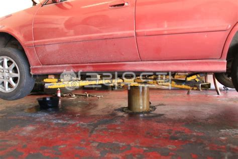 카센터 차량 수리 자동차정비 자동차수리 사진이미지일러스트캘리그라피 이준성작가