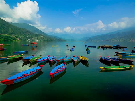 무료 이미지 사진술 정경 네팔 Pokhara Lakeside 자연 물 수송 반사 하늘 저수지 협만 산