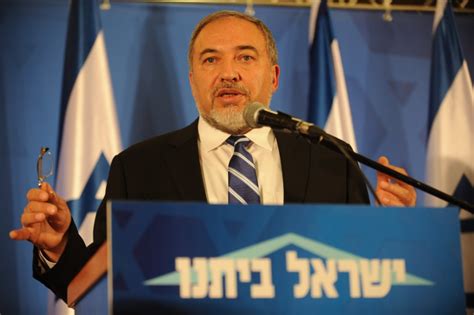 האם ישראל ביתנו גל פרישות במפלגה של אביגדור ליברמן הידברות