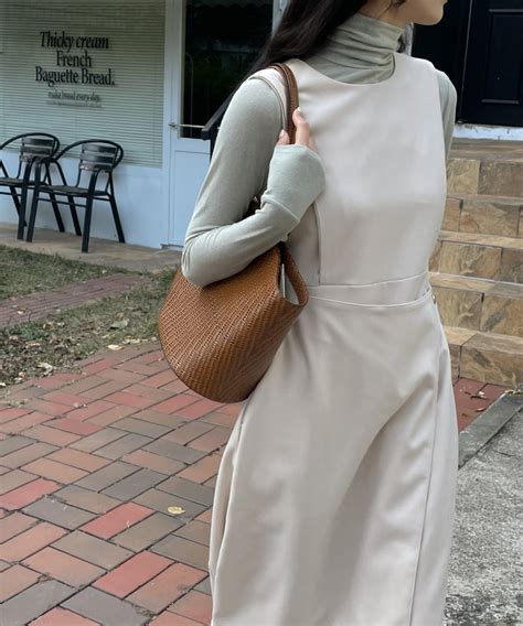 에이마 [고급스러운] 모즐린 랩 골드버튼 원피스 3color A라인 하객 오피스룩 롱 민소매 봄 가을 레이어드 나시 고급스러운 A라인 플레어