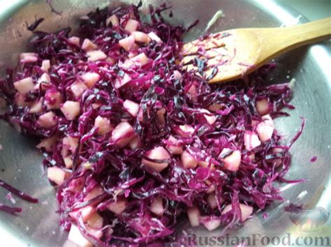 Рецепт Салат из красной капусты с яблоками на