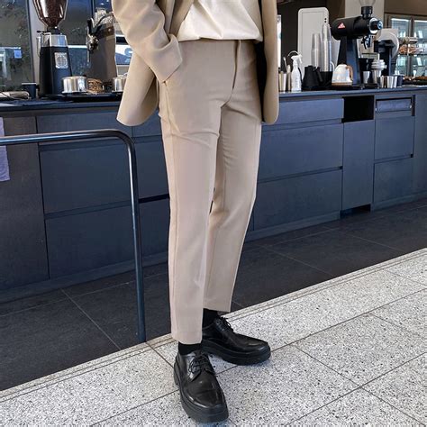 플라이데이 깔끔한 핏과 컬러구성으로 주문폭주😁 데일리하게 입는 스탠다드 슬랙스‼