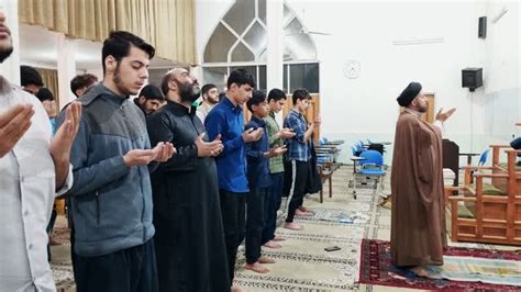 فیلماقامه نماز جماعت ظهر و عصر در موکب ایثارگران خبرگزاری حوزه