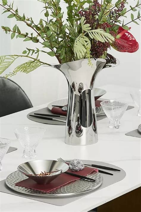 Authentic Tableware Set For Stylish Dining