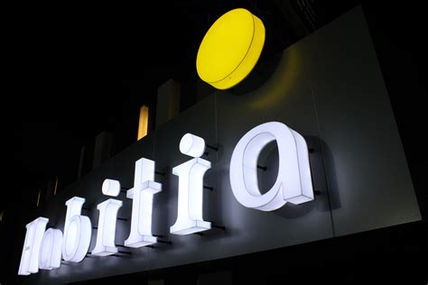 ตัวอักษร กล่องไฟ