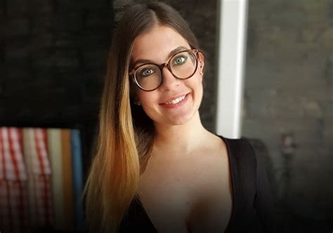 Leicht Perligs Popularity How She Earned Fame And Name