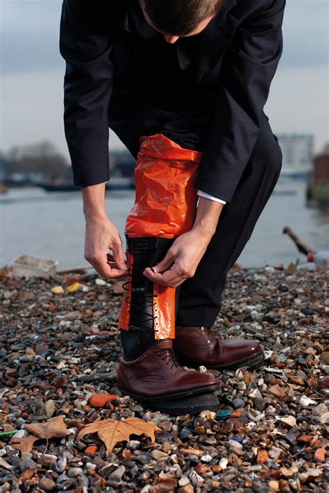 Nicholas Bennett Designs Flood Proof Commuter Suit For Rising Sea Levels