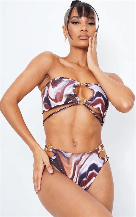 Lexi Underwood Wears Swirl Print Good American Swimsuit Ps Uk Fashion