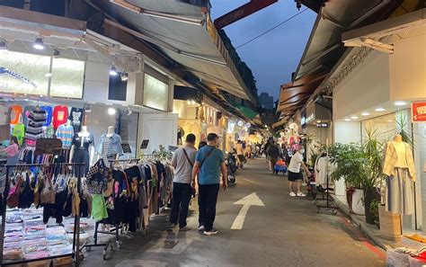 老店面看俏？！今年台北五大店王四筆都是老店 五分埔巷內店面單價373萬暫居今年店王 Yahoo奇摩汽車機車