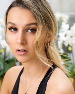 Sophie Nathan Quest Artists Models