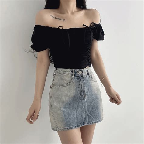 스튜디오헤븐 온오프숄더 러블리 리본 셔링 크롭 반팔티
