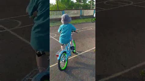 Только что научился кататься на велосипеде Youtube