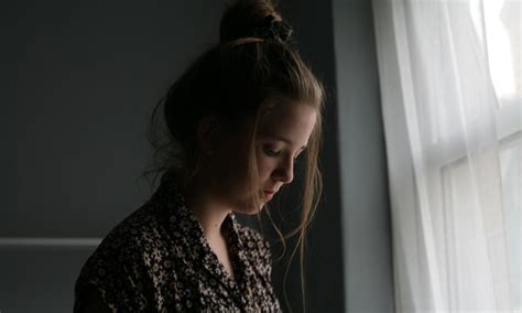 How To Find Yourself Get Over Heartbreak Move On When Coping With Divorce Kira Gould