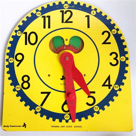 Analog Clock 11 15