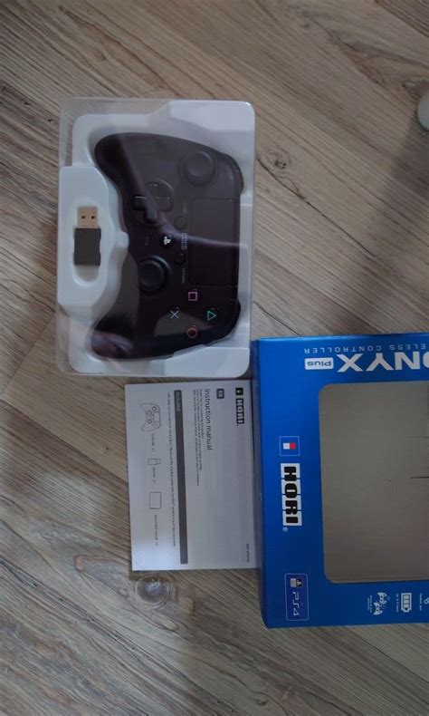 Hori Onyx Wireless Ps4 Pc Controller Video Gaming Gaming Accessories Controllers On Carousell