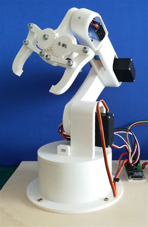 Braccio Robotico Arm Con Arduino Makerslab Fablab