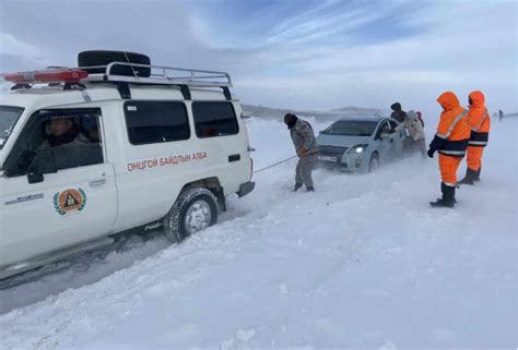 Баян Өлгий аймагт их цас орж зам даваа хаагджээ ТАС МН