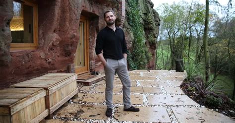 Meet The Real Life Fred Flintstone Who Turned A M Year Old Cave Into His Dream Home Mirror