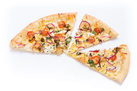 양파 베이컨 체리 토마토 얇은 페이스트리 크러스트 클로즈업으로 흰색 배경에 고립 된 피자 슬라이스 0명에 대한 스톡 사진 및 기타 이미지 Istock