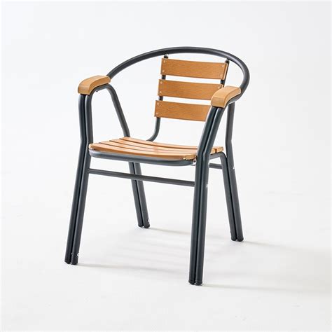 업소용의자 C5174 모코체어블랙프레임우드암 수지목 알루미늄 실내 체어 1인 의자 카페 정원 테라스 펜션 인테리어